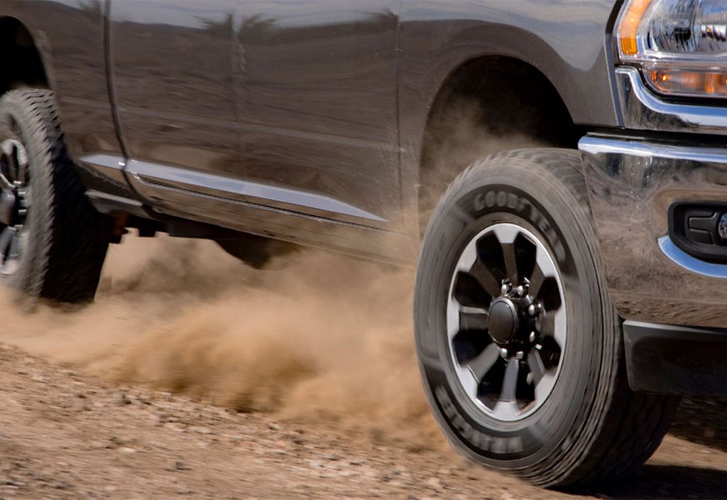 Goodyear Wrangler Workhorse AT2 tires in Quebec | Otobox